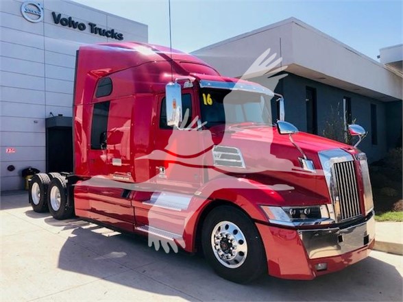 Shop Used Isuzu Trucks » Young Isuzu